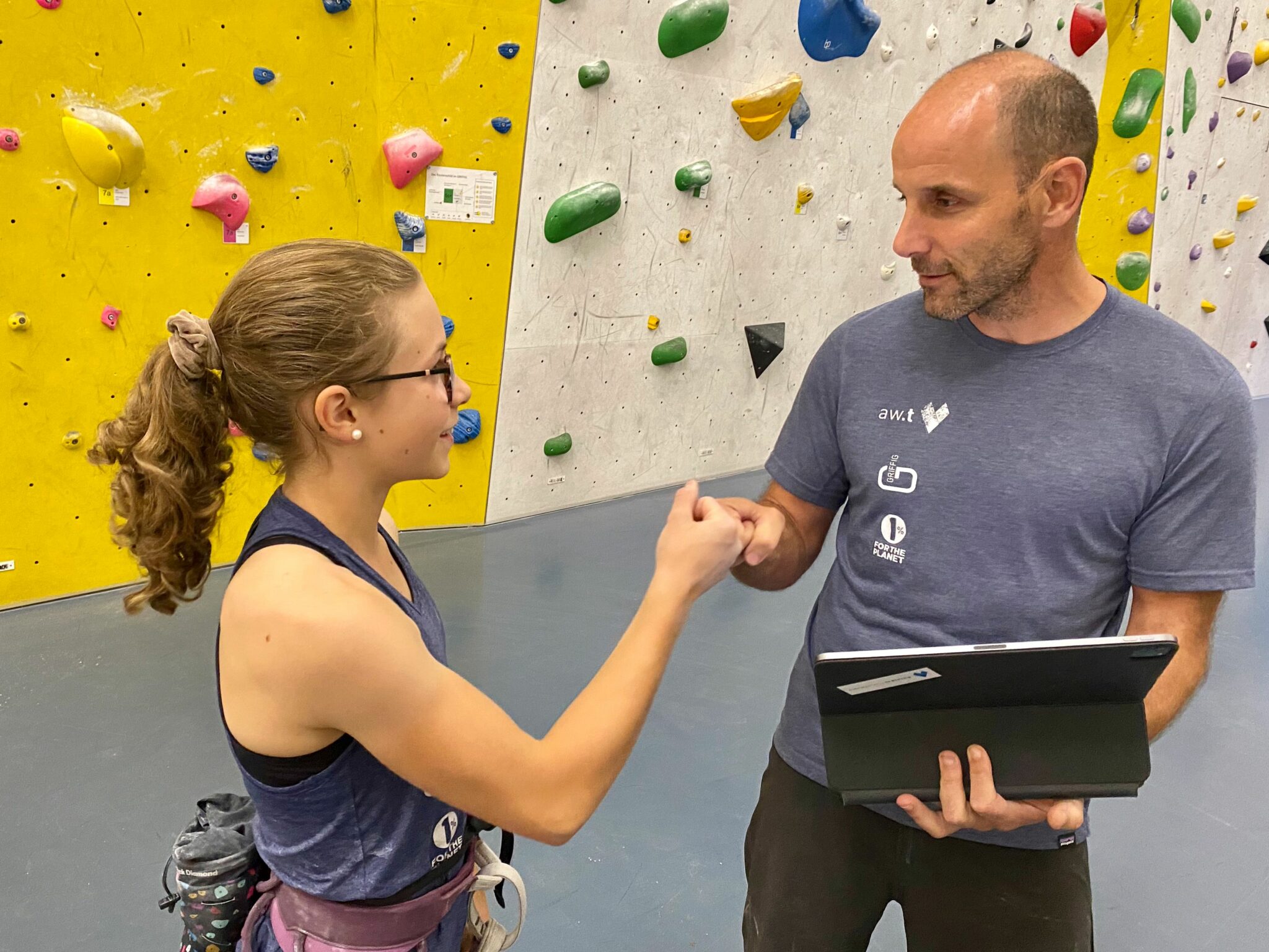 Sport climbing: With Azum on the way to the Olympics - Azum